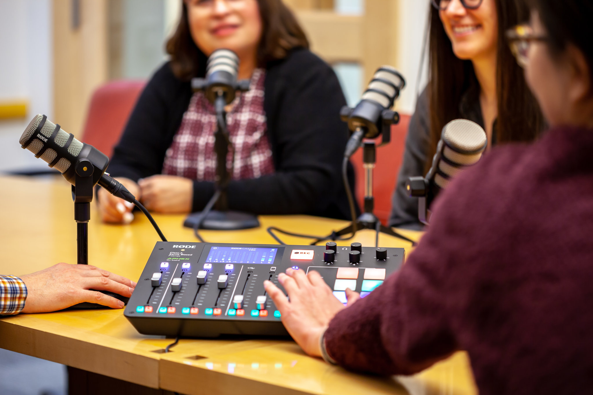 New Multimedia Equipment - UCSF Library