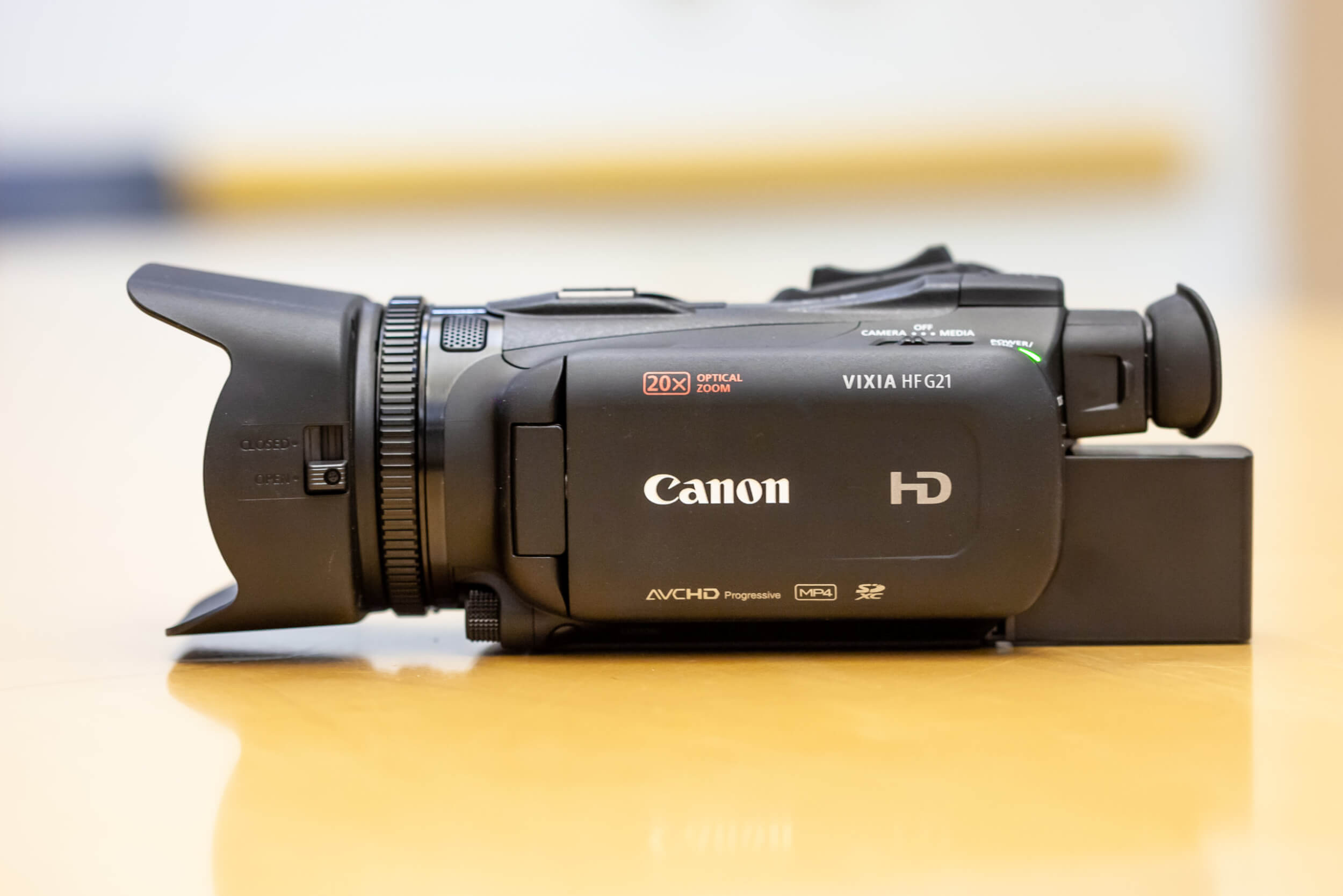 New Multimedia Equipment - UCSF Library